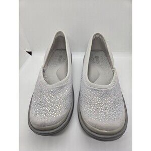 Bzees | Shoes | Bzees Moonlight Silver Slipon Womens Shoes Sparkle Gray ...